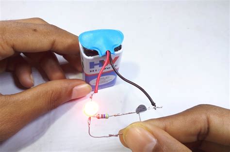 Make Simple Touch Sensor Using Bc547 Transistor 4 Steps Instructables