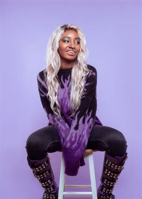 Netflix S Sex Education Season Asexual Character POPSUGAR Entertainment UK