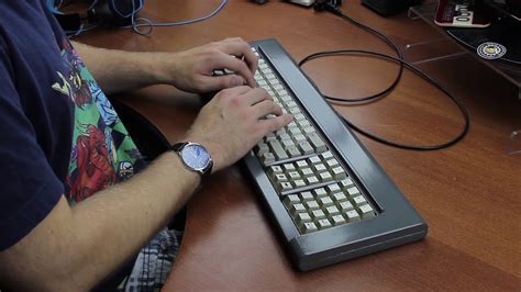 Typing Demo Xl Capacitive Buckling Springs Ibm 4704 Model 400 F107 Asmr Youtube