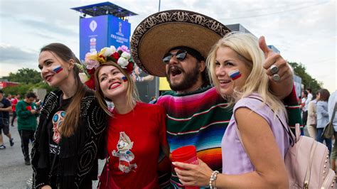 サッカーw杯がロシアにもたらした「セックス革命」 クーリエ・ジャポン