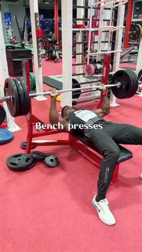 Hammer Curls Vs Bicep Curls How To Build Biceps Width Peak Artofit