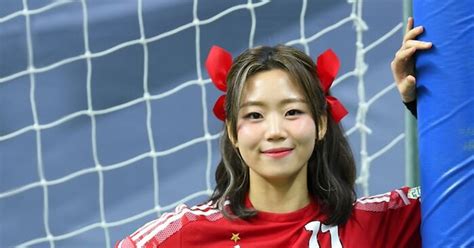 황희찬 누나 황희정 골때녀 본 동생 창피하다더라