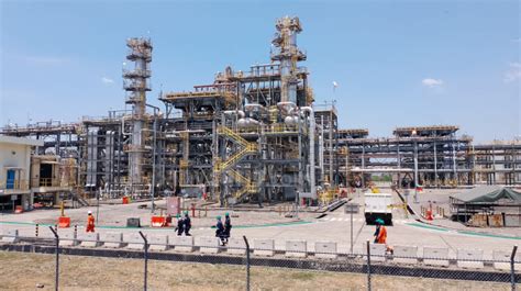 Bertumpu Pada Produksi Minyak Blok Cepu