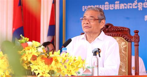 ឯកឧត្តមឧបនាយករដ្ឋមន្ត្រី យឹម ឆៃលី អញ្ជើញជួបសំណេះសំណាលជាមួយ សមាជិក សមាជិការ យុវជនគណបក្សស្រុក