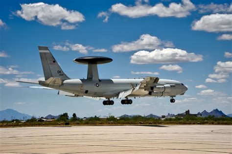 무료 이미지 하늘 비행기 제트기 차량 공기 호스 미국 Hdr 구름 레이다 베이스 마리화나 담배 착륙 Awacs 공군 화물 항공기 군용 항공기