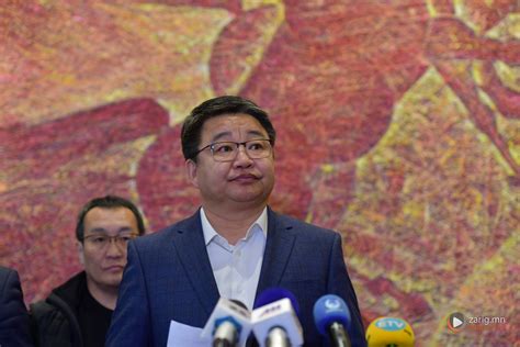 Ж Батсуурь АН ын даргын сунгаанаас нэрээ татлаа