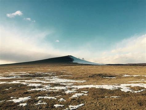 Монгол толгой ууланд хүндэтгэл үзүүллээ