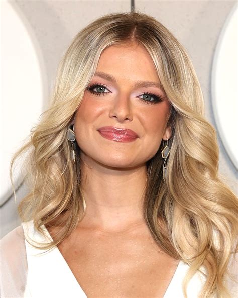 Country Singer Joins Jessica Chastain In New Netflix Thriller