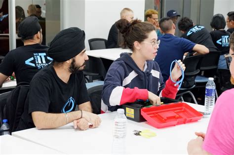 IT Babes Get Hands On Experience At Cabling Workshop STIU Thailand