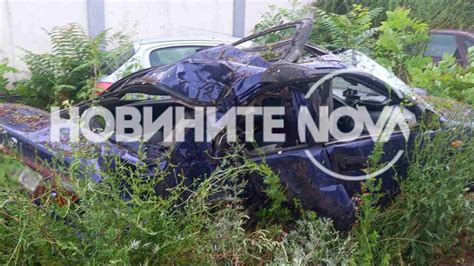 ТРАГЕДИЯ КРАЙ КОЗЛОДУЙ Две деца загинаха при удар на кола в дърво зад волана бил 16 годишен