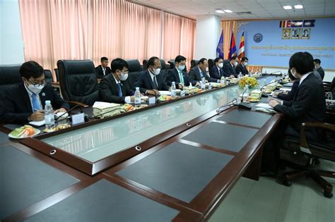 រូបភាពសកម្មភាព ឯកឧត្ដម ប្រាជ្ញ ចន្ទ ប្រធាន គ ជ ប ដឹកនាំមន្ត្រីជាន់ខ្ពស់ គ ជ ប