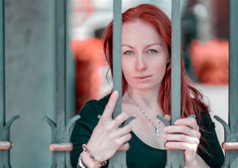 Hinter Gitter Foto And Bild Portrait Fotos Outdoor Bilder Auf