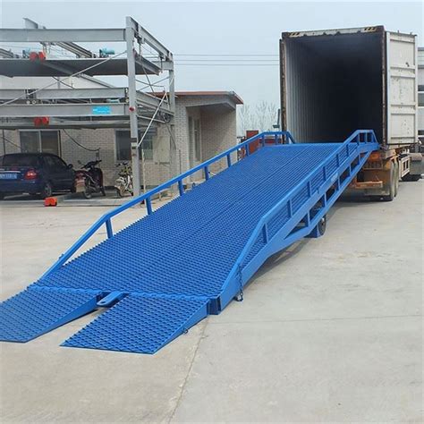 china customized mobile hydraulic loading dock ramps manufacturers