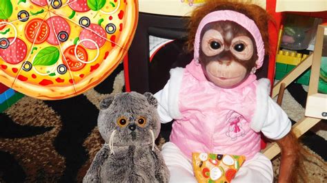 Новые серии Мультик Кот Басик и обезьянка Мими готовят пиццу с мамой Маришей Youtube