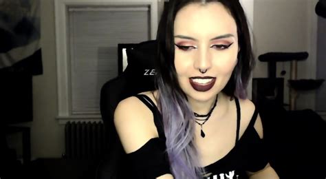 Live Record Of Rυnαcrοw Reaching Her Tips Goal 1 6 2024 Eporner