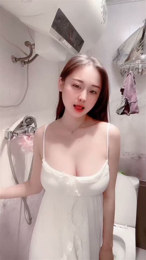 快手抖音虎牙裸舞福利 On Twitter 快手 直播 网红 抖音风 女主播直播漏点闪现被录屏 更多完整视频已更新置顶电报群 快手 裸舞 网红 福利 斗鱼 花椒