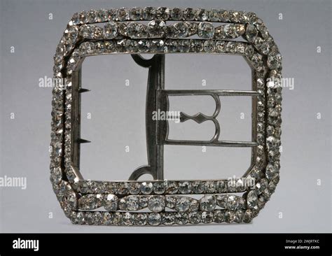 Loop 3 Separate Rows The Interior And Exterior Rows In Uniform Stones