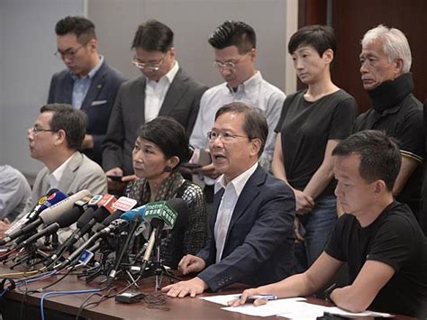 【元朗暴力】批警隊失去市民信任 泛民要求設獨立調查委員會 星島日報 Line Today