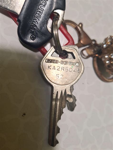 I Found This Keyset That Could Only Belong To My Spouse Could Anyone