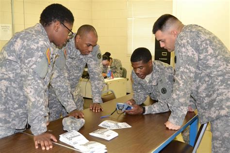 SDDC Experts Train Army Reserve Unit Before Deployment Article The United States Army