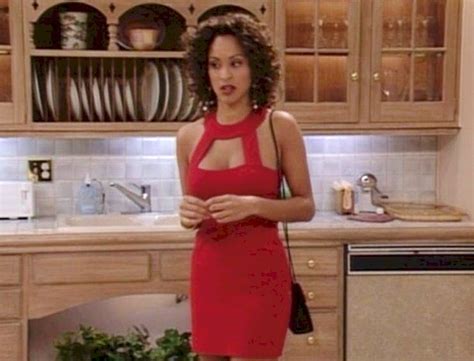 Picture Of Karyn Parsons