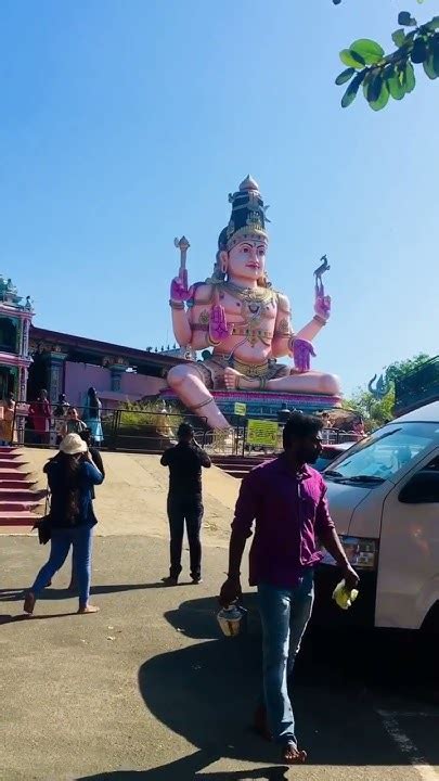 ආගම් බේදයක් නැතුව යන තැනක්😇 Youtube