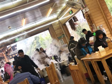 2023胖妈苗家长桌宴接待处美食餐厅 说不好吃，这可是他妈妈排 【去哪儿攻略】