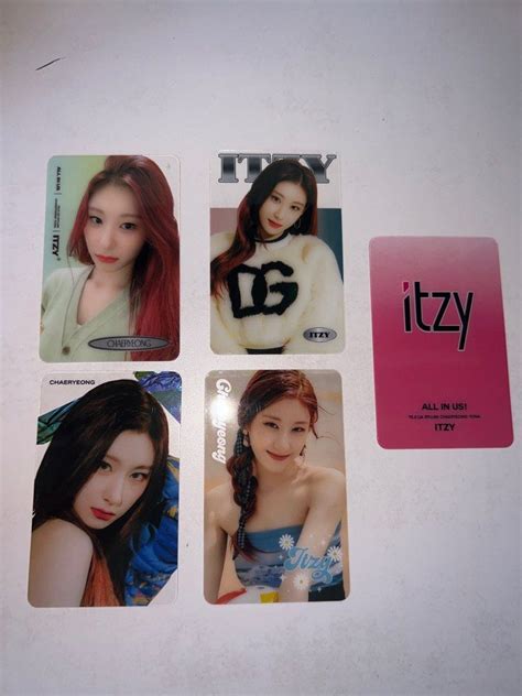 Itzy Transparent Photo Cards Hobbies Toys Memorabilia Collectibles K Wave On Carousell