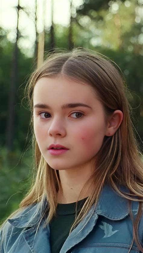 Isabella Sermon Jurassic Park World Hollywood Actresses Sermon