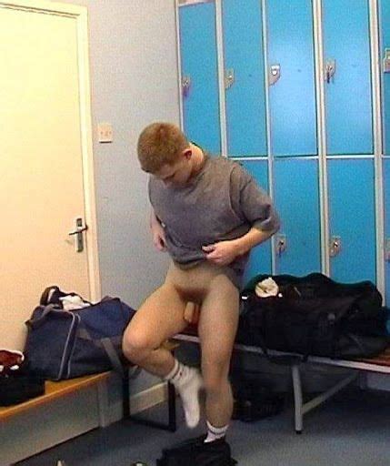 Getting Undressed Scrolller