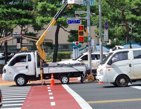 빨간불 남은 시간도 보여준다통합형 보행 신호등 설치 파이낸셜뉴스