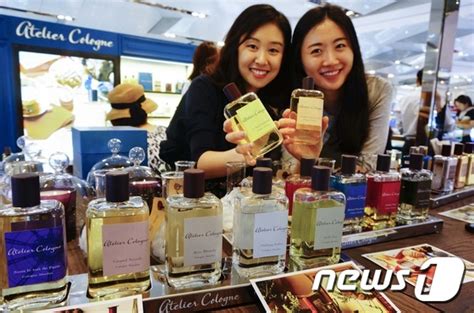 주말쇼핑포인트 향수·솜사탕유통가 5월 이색풍경