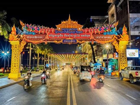 អាជ្ញាធរជាតិរៀបចំតុបតែង ដើម្បីត្រៀម«ពិធីបុណ្យអុំទូកឱ្យអធិកអធម