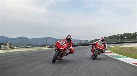 2022 Ducati Panigale V4 R Specs Features Photos Wbw