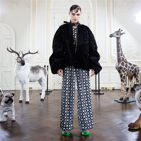 Simon Mo Lookbook