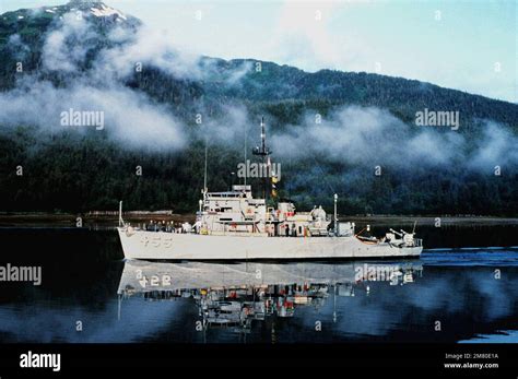 A Port Bow View Of The Ocean Minesweeper Uss Implicit Mso 455