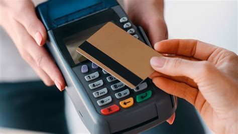 Эквайринг: определение, виды, особенности и принцип работы