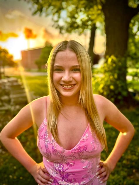 Amanda Suttle Amanda Suttle Added A New Photo