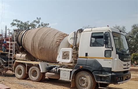 Indian Earthmovers Construction Equipment And Heavy Machinery Supplier