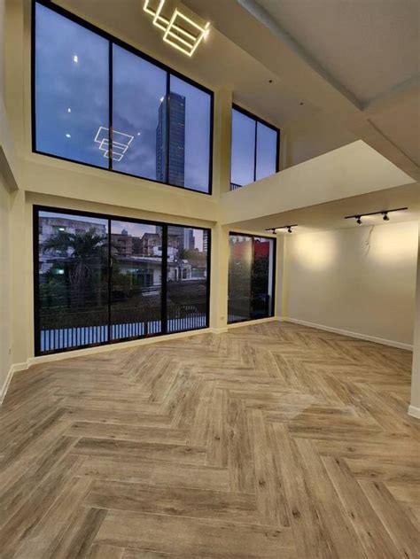 ให้เช่า ทาวน์โฮม โฮมออฟฟิศ 4 ห้องนอน บ้านเปล่า พร้อมแอร์ ซอยแจ่มจันทร์ ทองหล่อ 20 350 ตรม 87 5