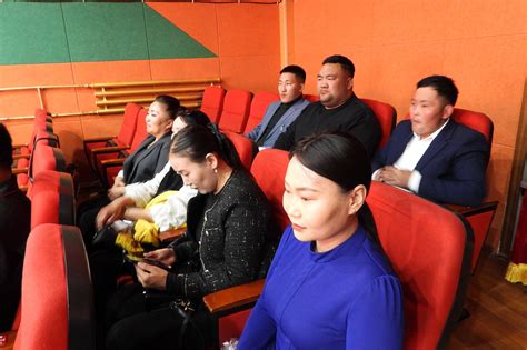 Баянхонгор аймгийн Хүүхэд гэр бүлийн хөгжил хамгааллын газар Added A New Баянхонгор