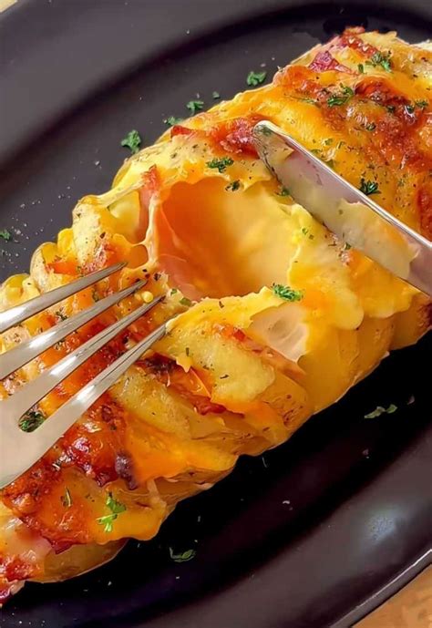 Cheese And Bacon Hasselback Potatoes Crispy Cheesy Irresistible