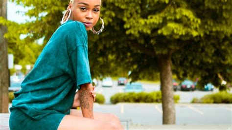 Ebhoni Proves Shes Torontos New Rising Star With Street Lights