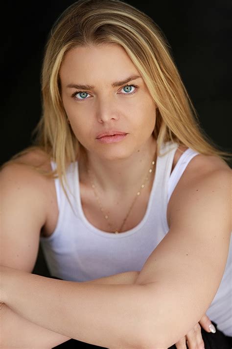 Kiersten Hall New Girl Wiki Fandom