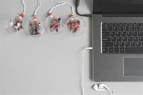 메리 크리스마스와 행복 한 새로운 년 사무실 작업 공간 데스크톱 개념 복사 공간 평면 위치 최고 볼 수 있습니다 0명에 대한 스톡 사진 및 기타 이미지 Istock