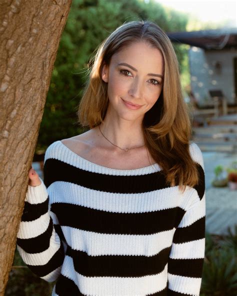 Taryn Southern About