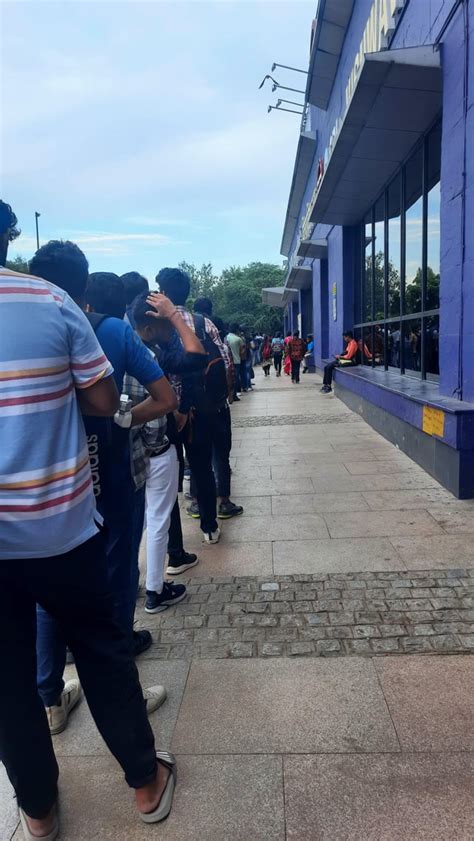 ex randaw officer rajesh pillai i isi footprint in and around temple i kerala sitting on a tinder