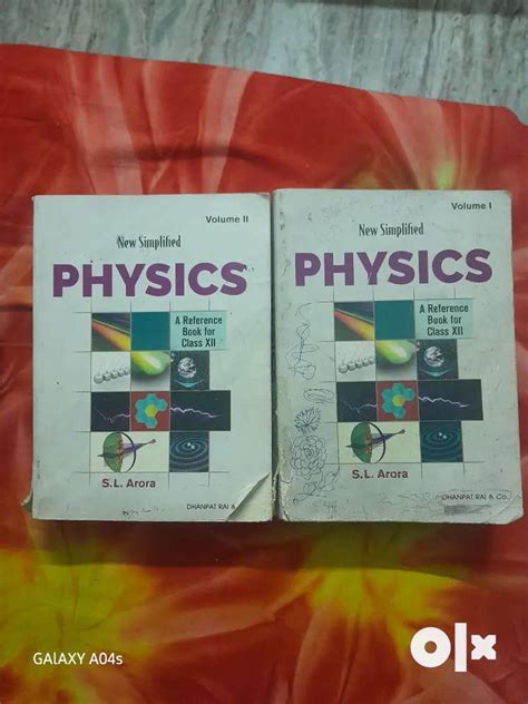 SL ARORA CLASS 12 REFERENCE BOOK OF PHYSICS IN MEDIUM CONDITION Books 1755518854