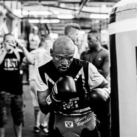 Floyd Mayweather Jr Net Worth And Girlfriend Famous People Today