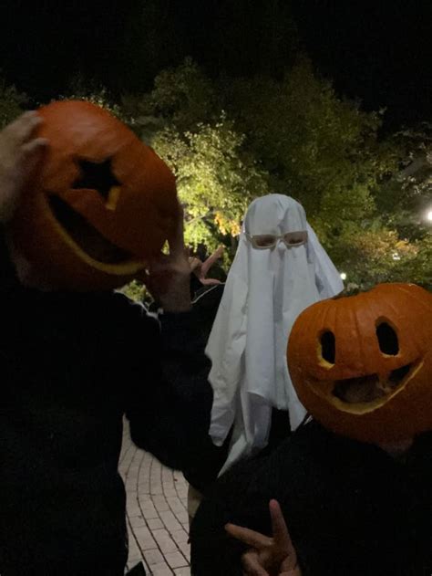 Pin By Em On Spooky Halloween Sleepover Halloween Pictures Fall Pictures